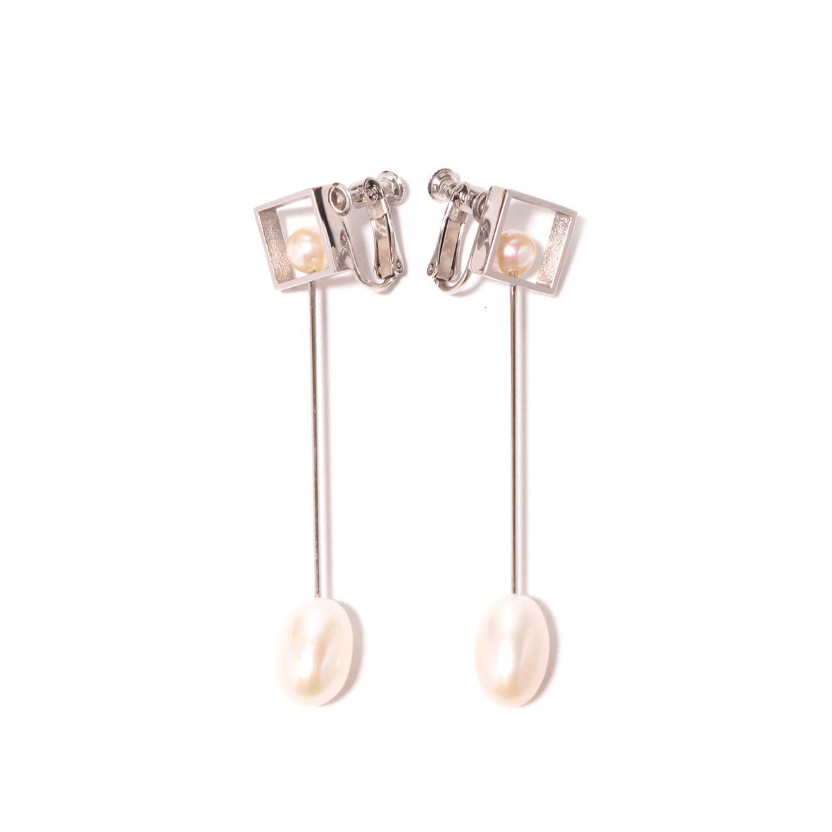 Pendulum / Clip on Earrings Silver – CHIKAKO YAJIMA